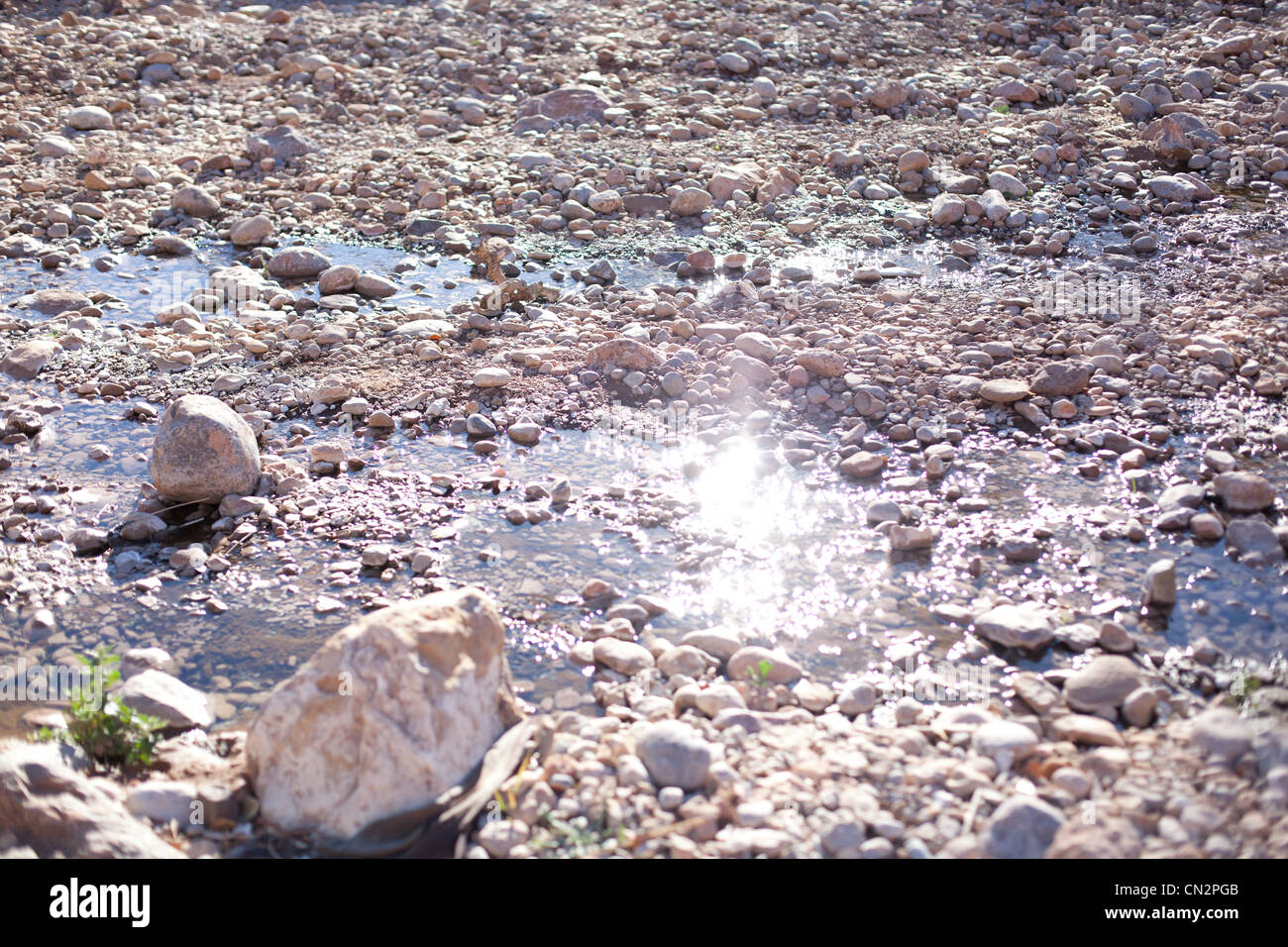View rocks in river hi-res stock photography and images - Alamy