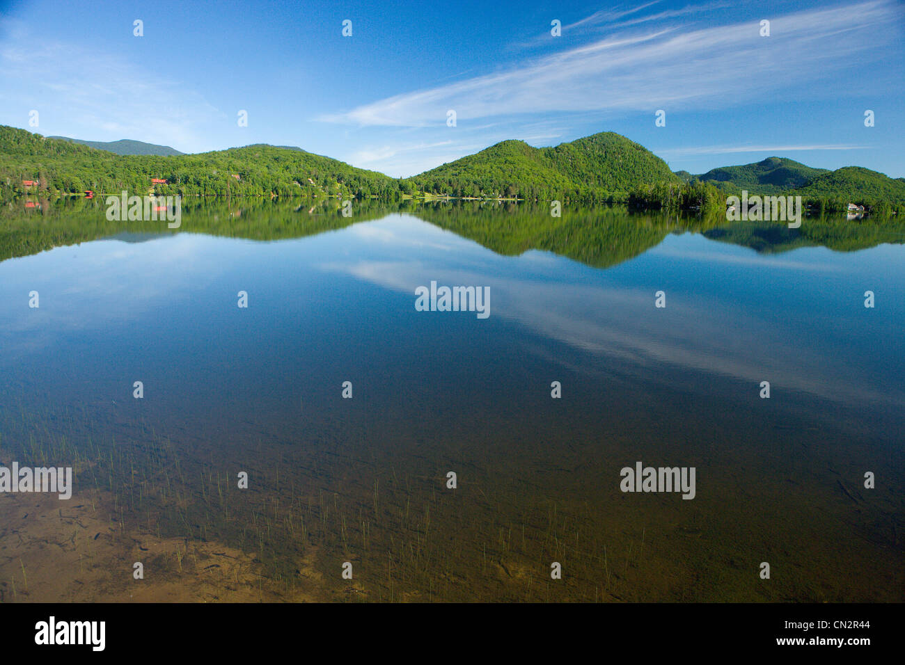 Laurentian mountains lake hi-res stock photography and images - Alamy