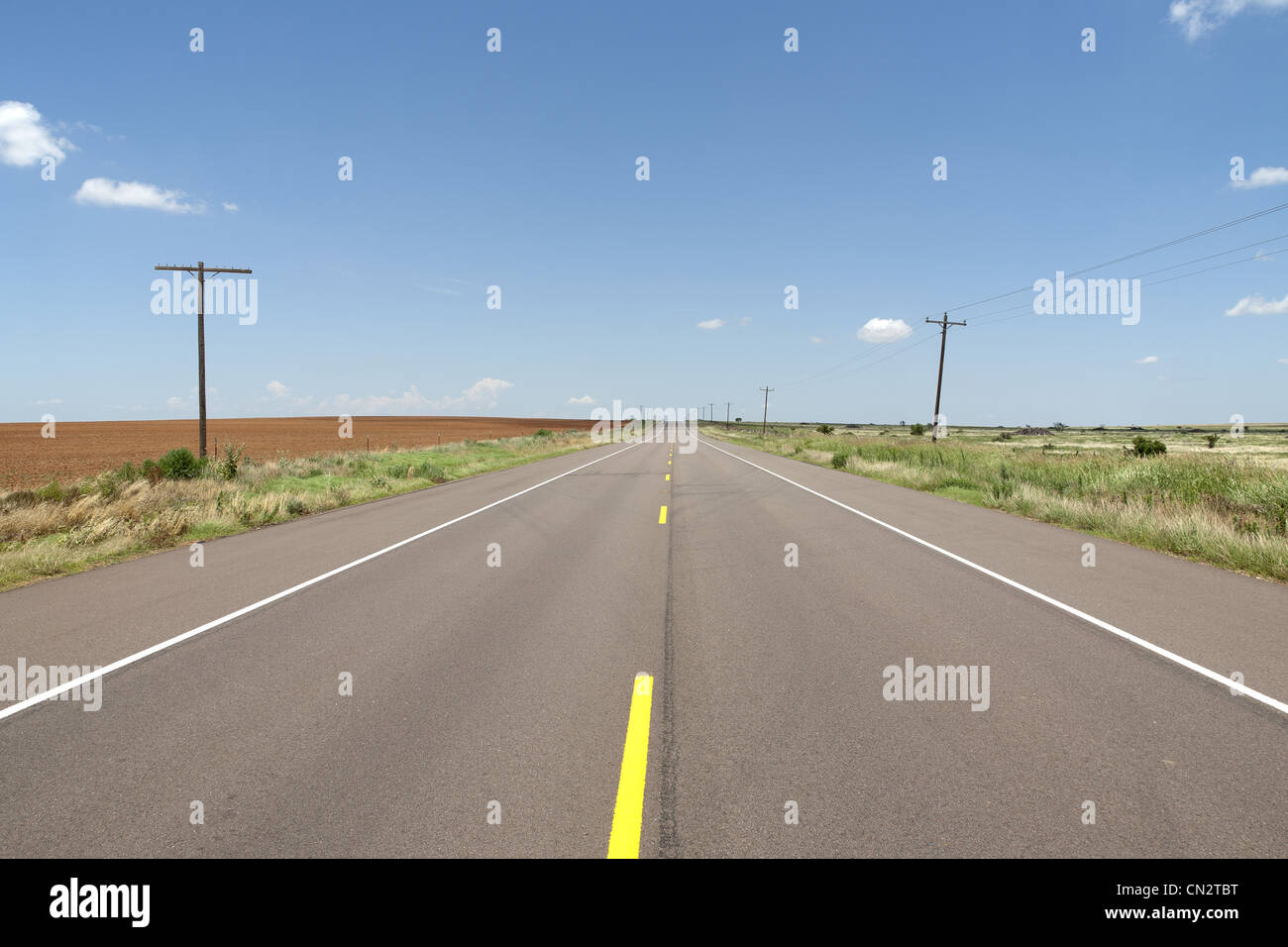 Texas highway road straight hi-res stock photography and images - Alamy