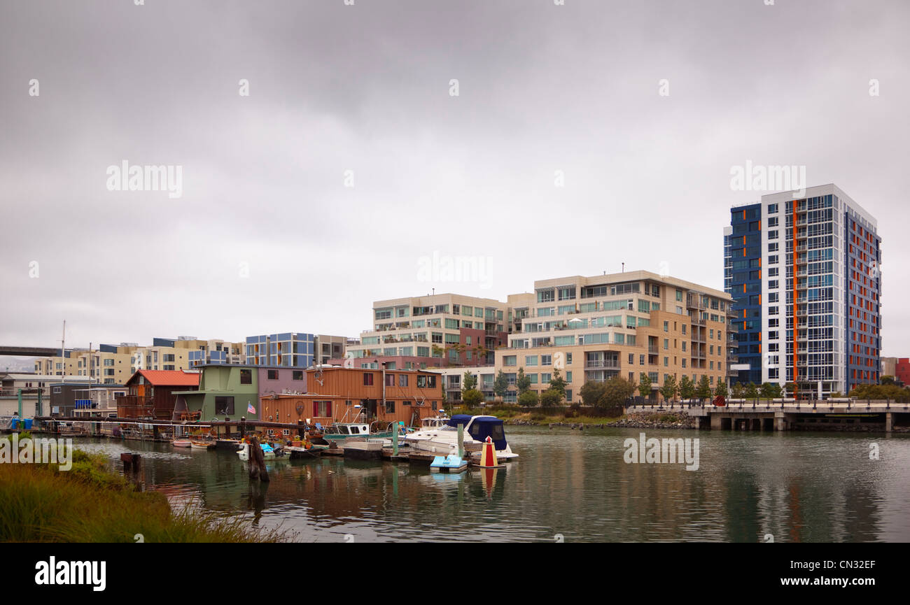 Luxury homes and houseboats on Mission Bay, San Francisco, California ...