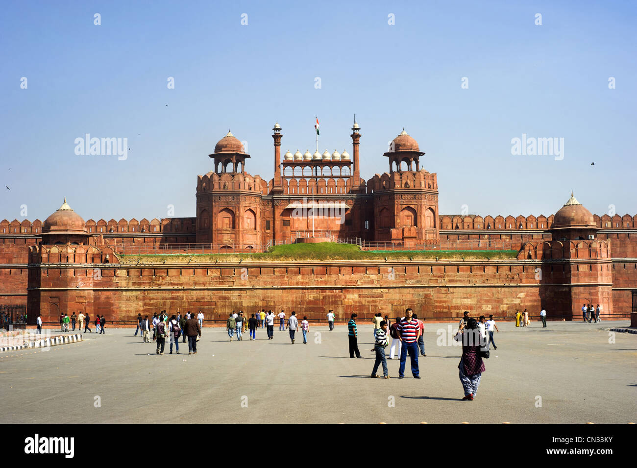 Gate entrance to red fort delhi hi-res stock photography and images - Alamy