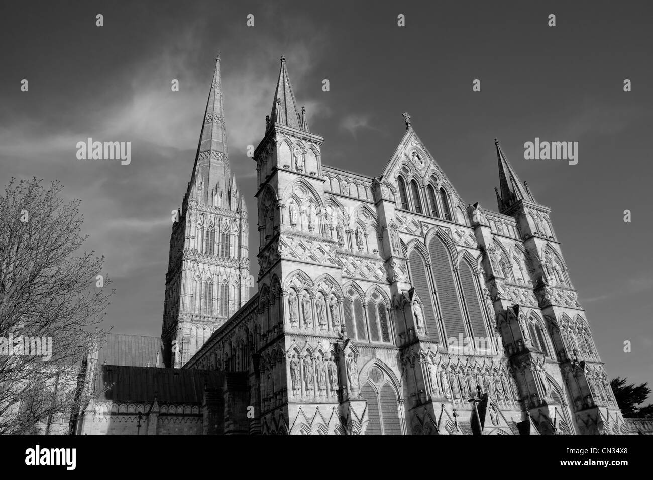 Salisbury medieval building hi-res stock photography and images - Alamy