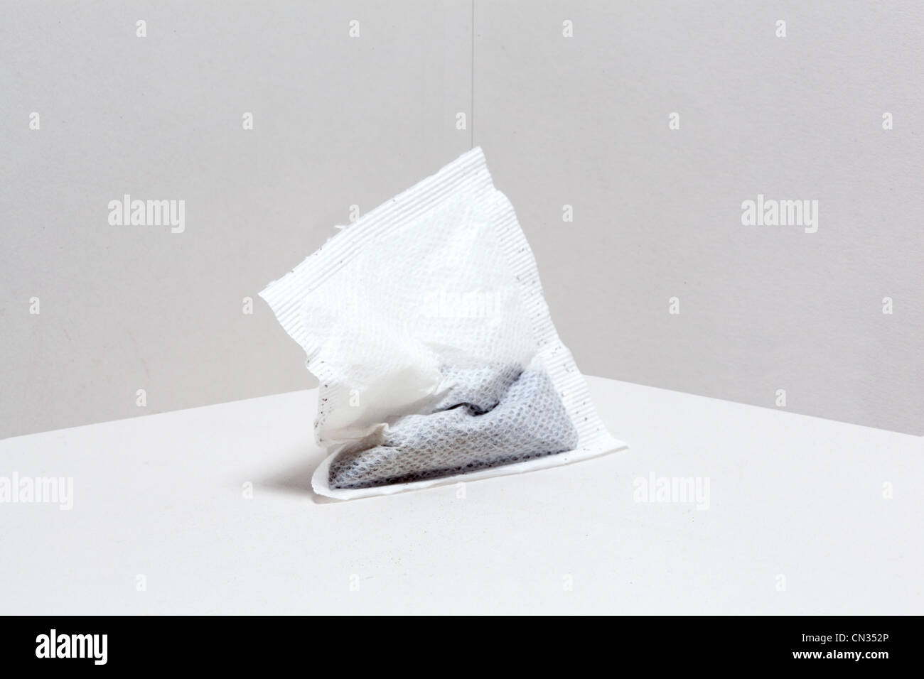 Single teabag hi-res stock photography and images - Alamy
