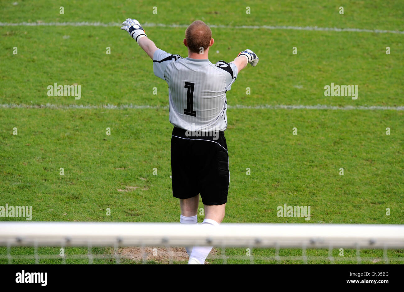 Goalkeeper freekick hi-res stock photography and images - Alamy