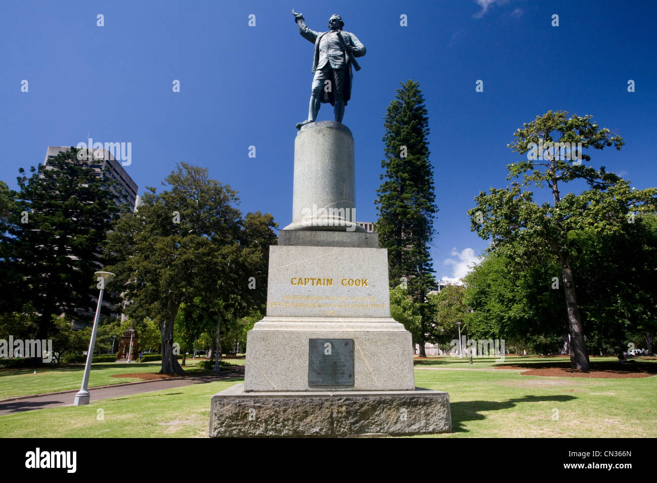 Sydney captain cook statue hi-res stock photography and images - Alamy
