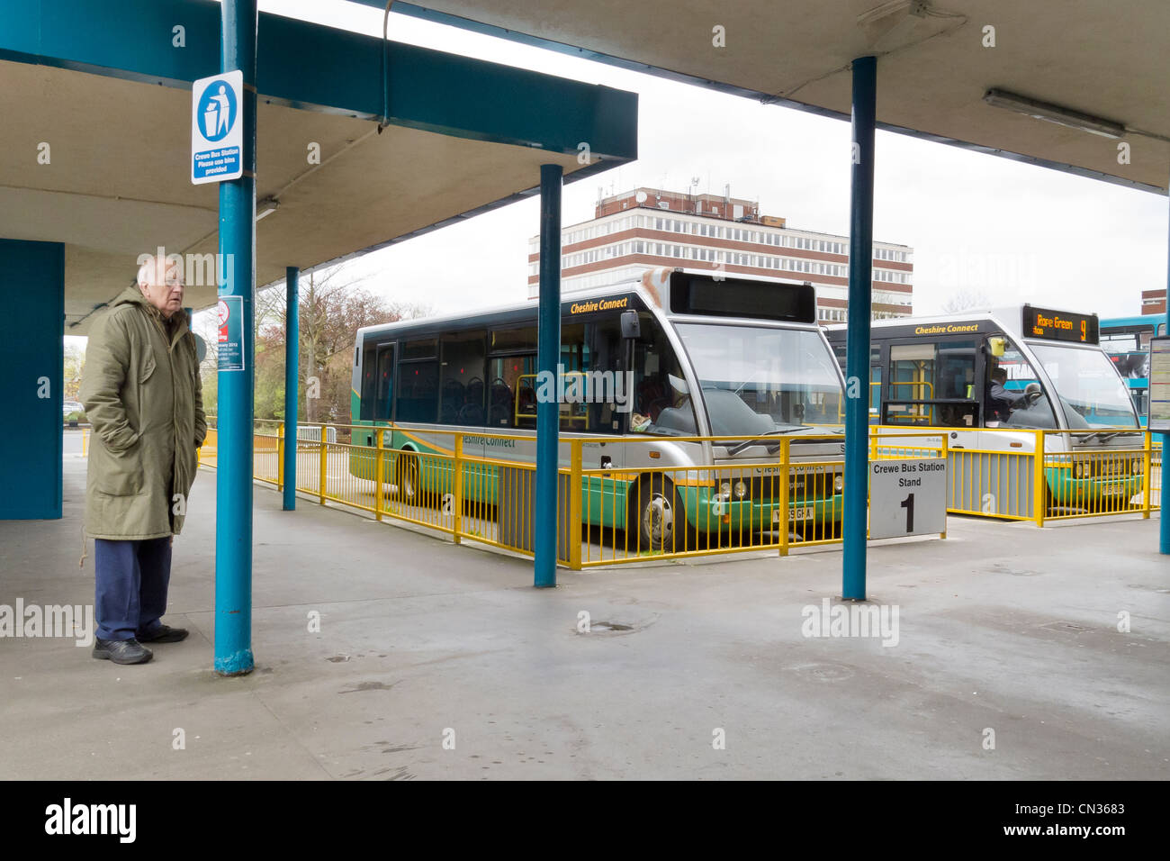 Crewe bus station hi-res stock photography and images - Alamy