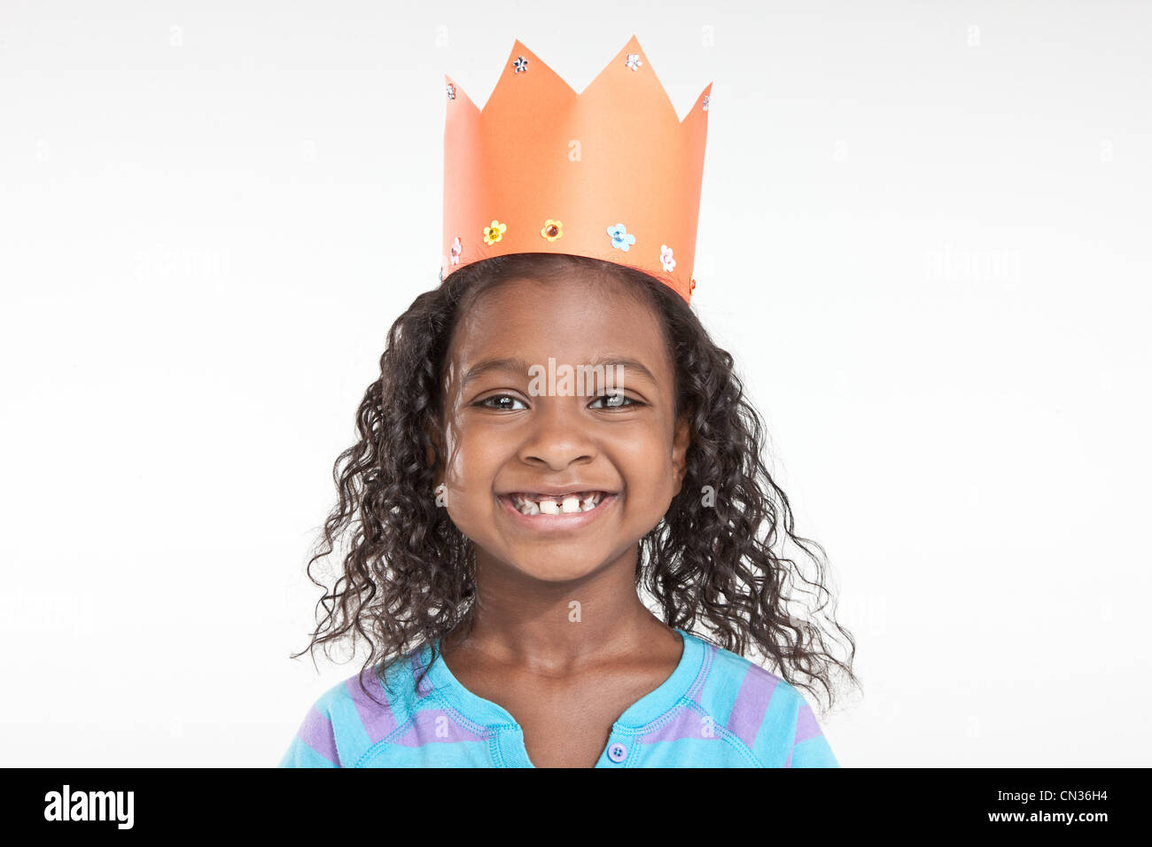 White paper crown hi-res stock photography and images - Alamy