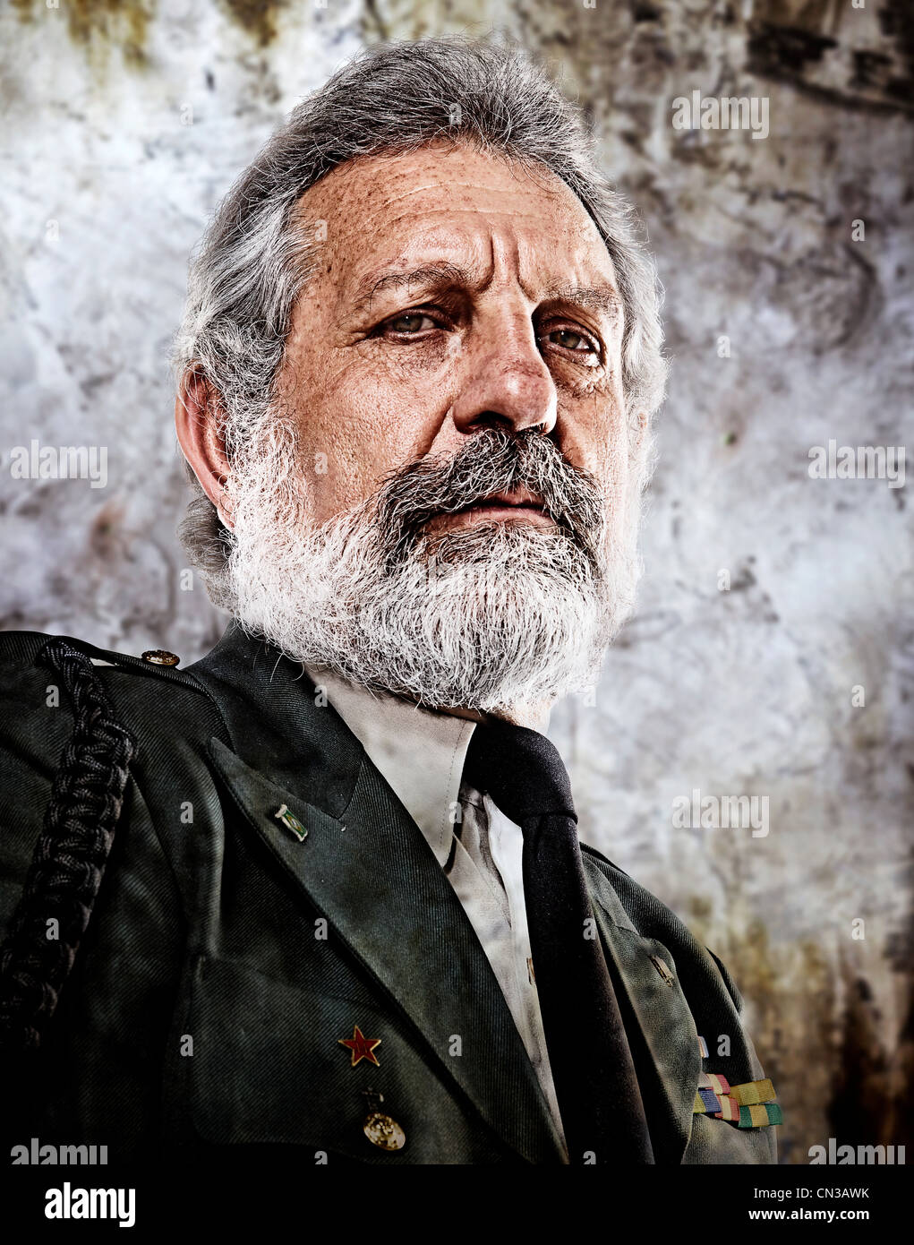 Wearing military uniform hi-res stock photography and images - Alamy