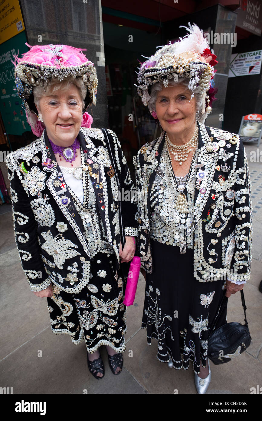 Queens portrait hi-res stock photography and images - Alamy