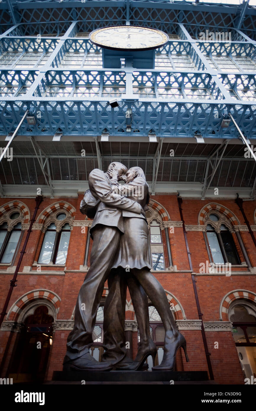 England, London, St.Pancras Station, The Meeting Place Statue by Paul ...