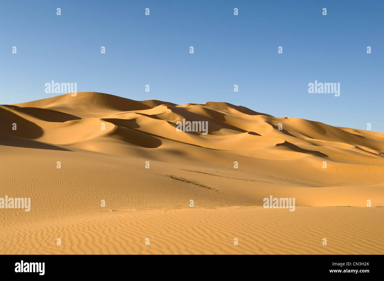 Libya, Fezzan, Sahara desert, Erg Awbari Stock Photo - Alamy