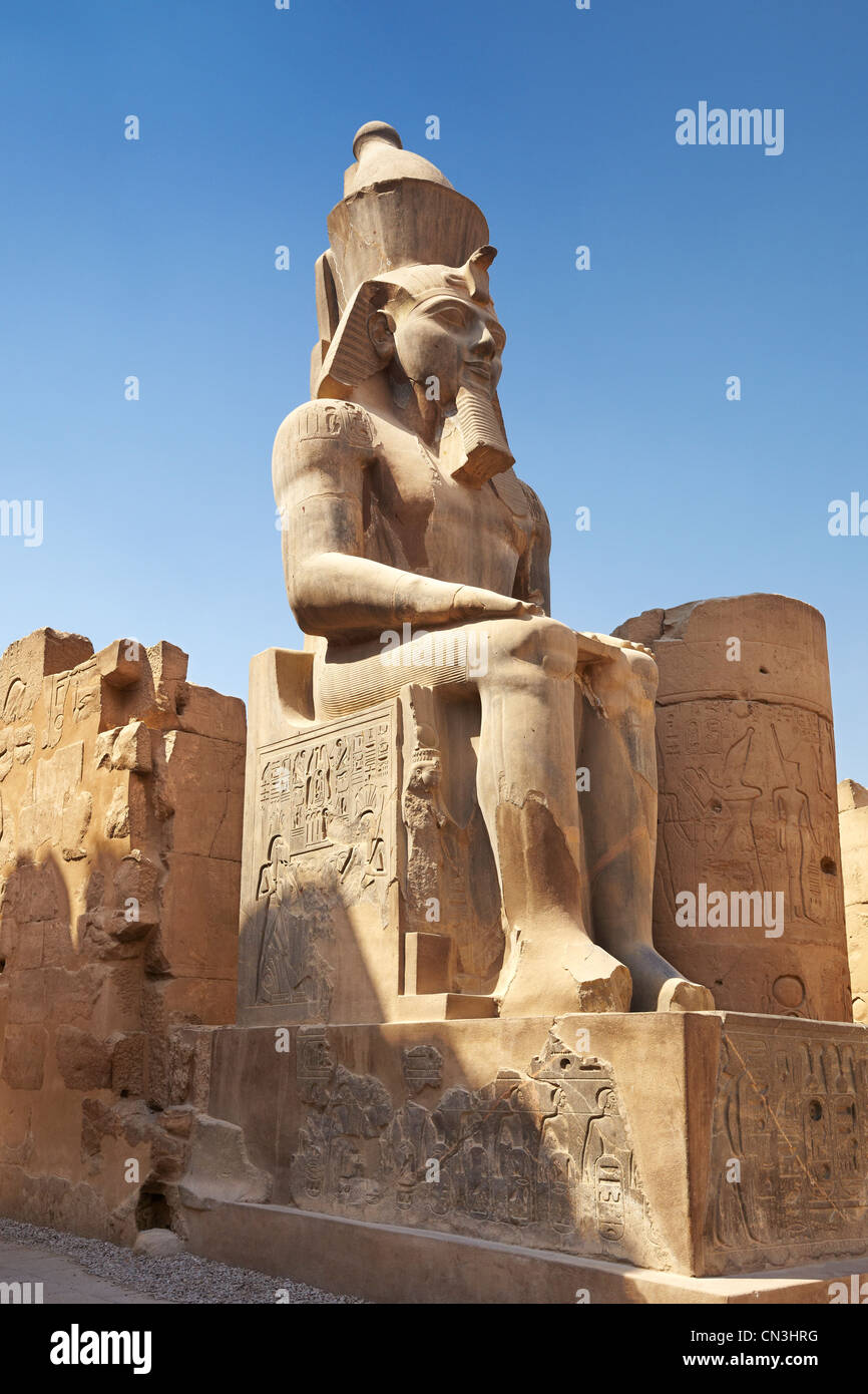 Pharaoh Rameses II Statue in Luxor Temple, Luxor, Egypt Stock Photo - Alamy