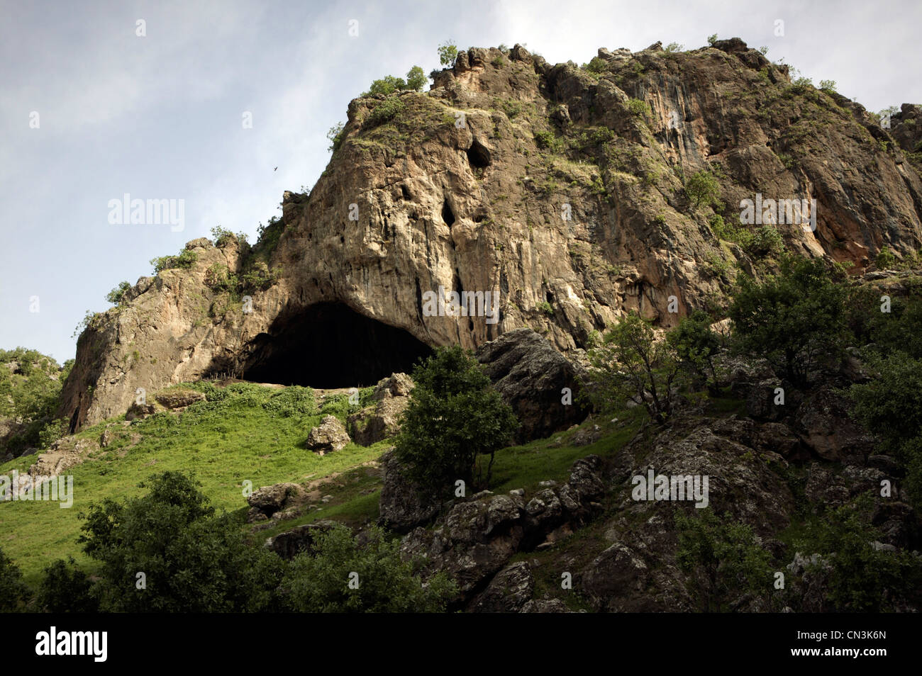 Shanidar cave hi-res stock photography and images - Alamy