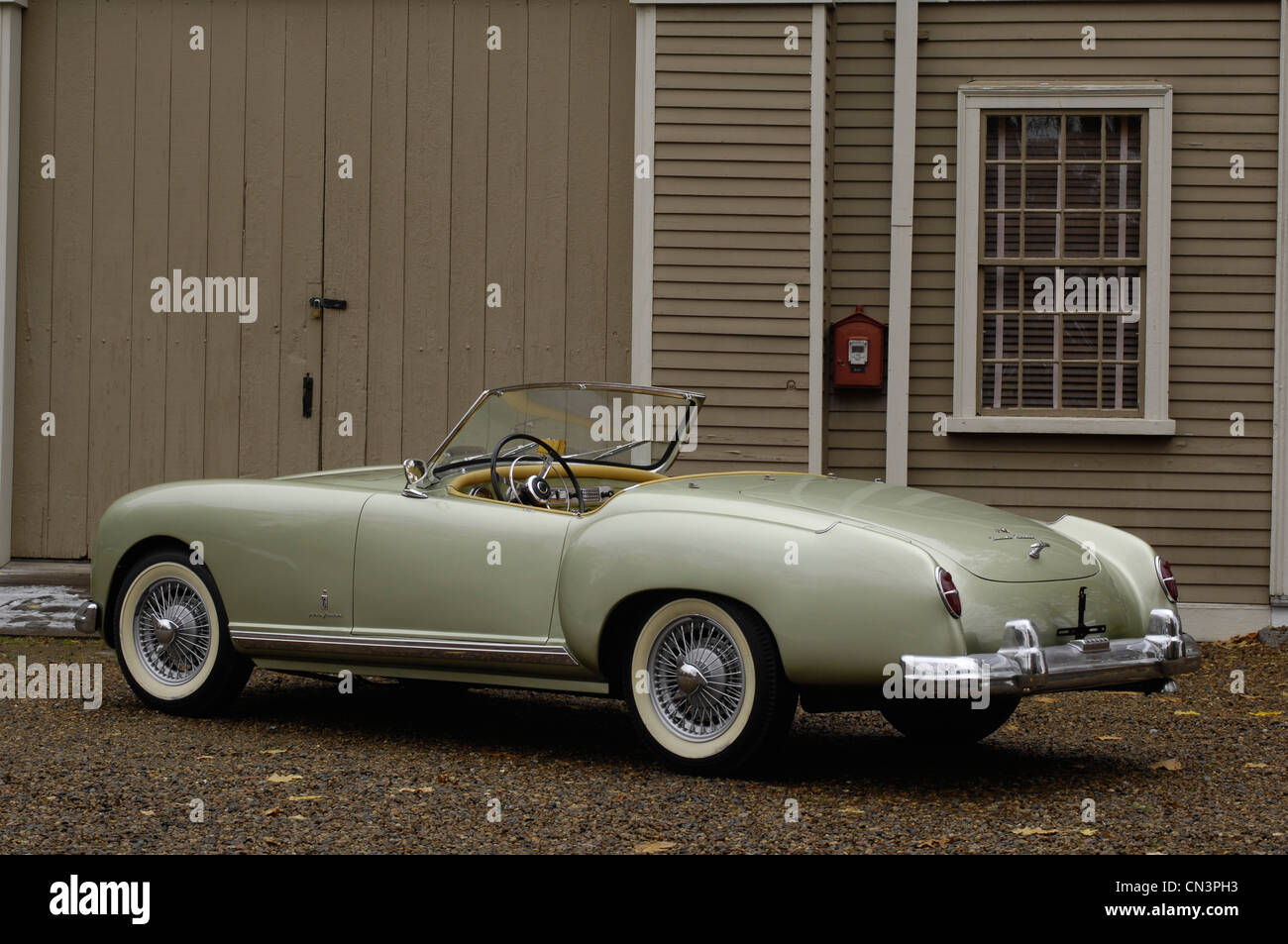 1953 Nash Healey convertible Stock Photo - Alamy