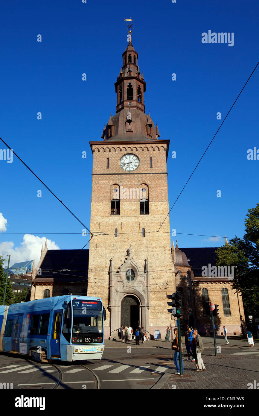 Oslo cathedral hi-res stock photography and images - Alamy