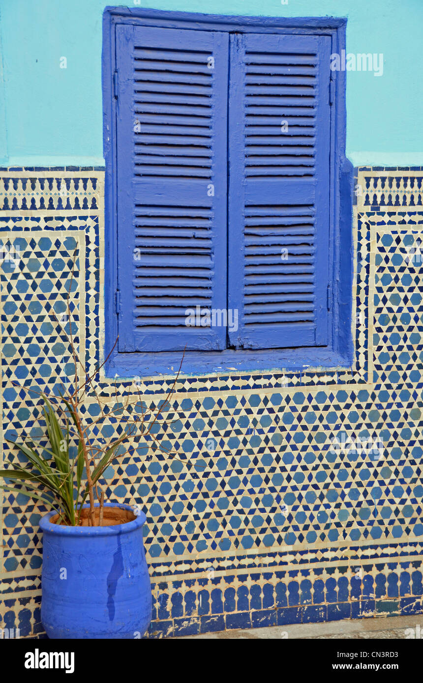 Exterior of Jewish synagogue building, Marrakech, Morocco Stock Photo ...