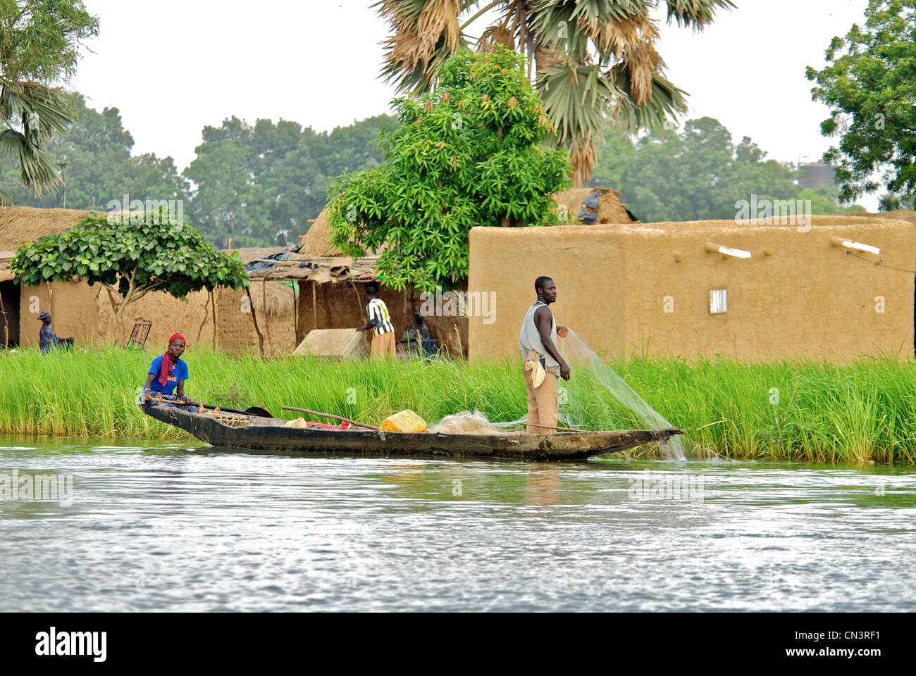 Fishing women niger hi-res stock photography and images - Alamy