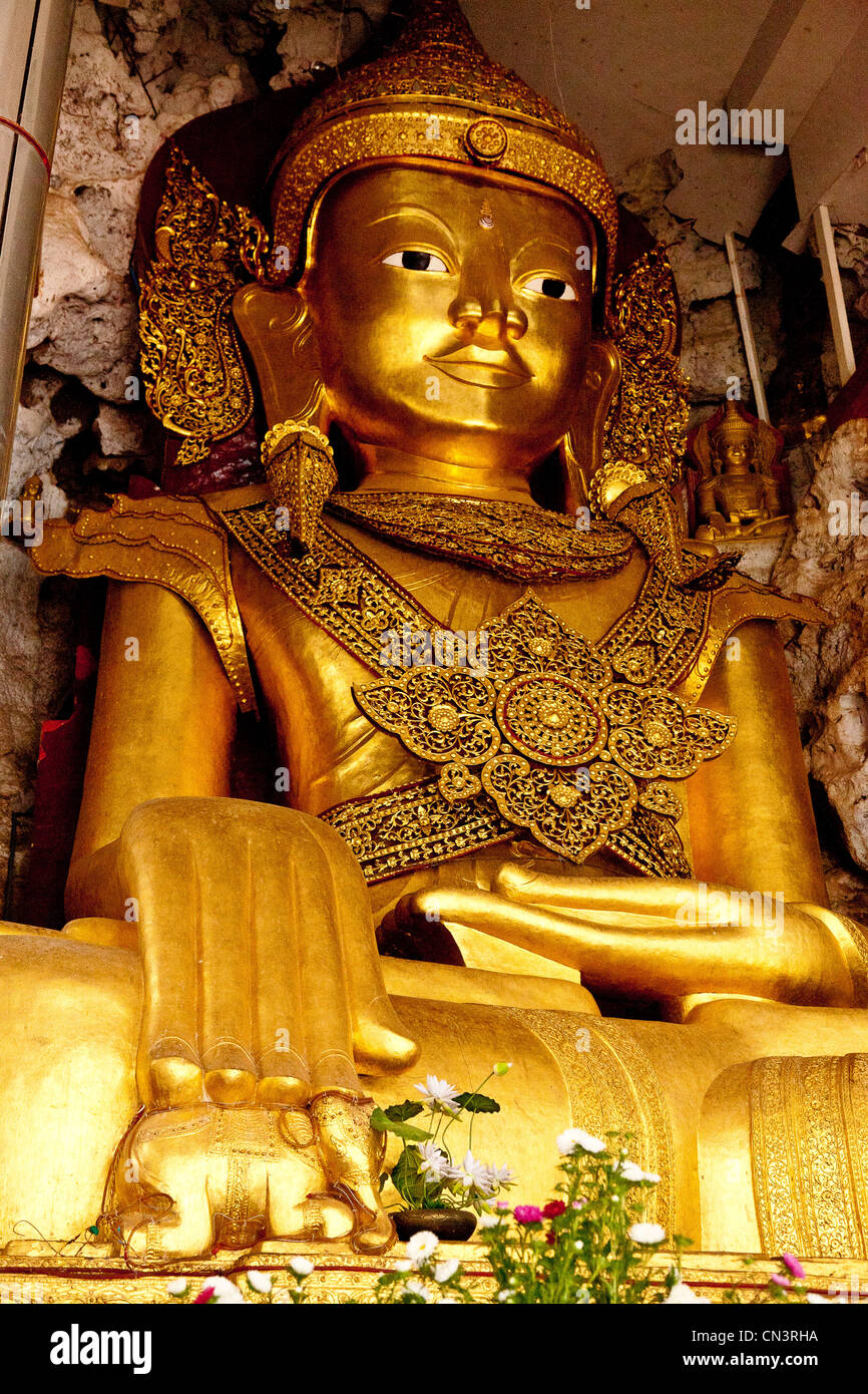 Myanmar (Burma), Shan state, Pindaya, buddha statue near the 8000 ...