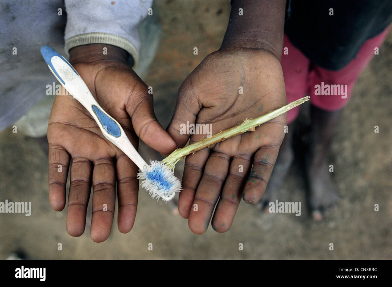 African children showing their totth brushes Stock Photo - Alamy