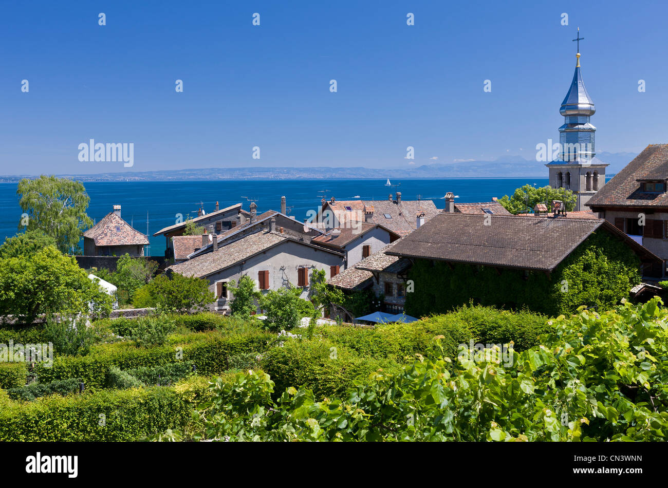 Yvoire france church hi-res stock photography and images - Alamy