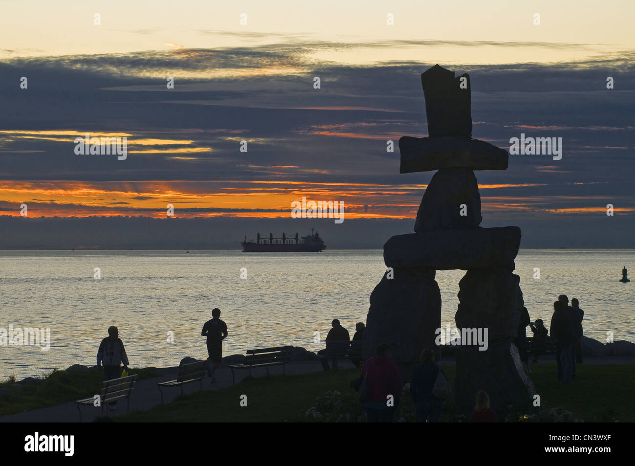 English Bay Vancouver Sculpture High Resolution Stock Photography and ...