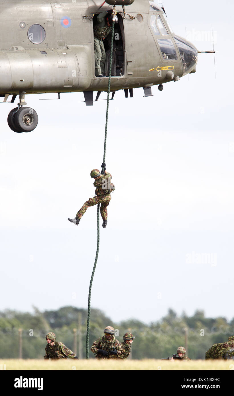 Boeing Chinook HC2, a tandem rotor helicopter Royal Air Force ...