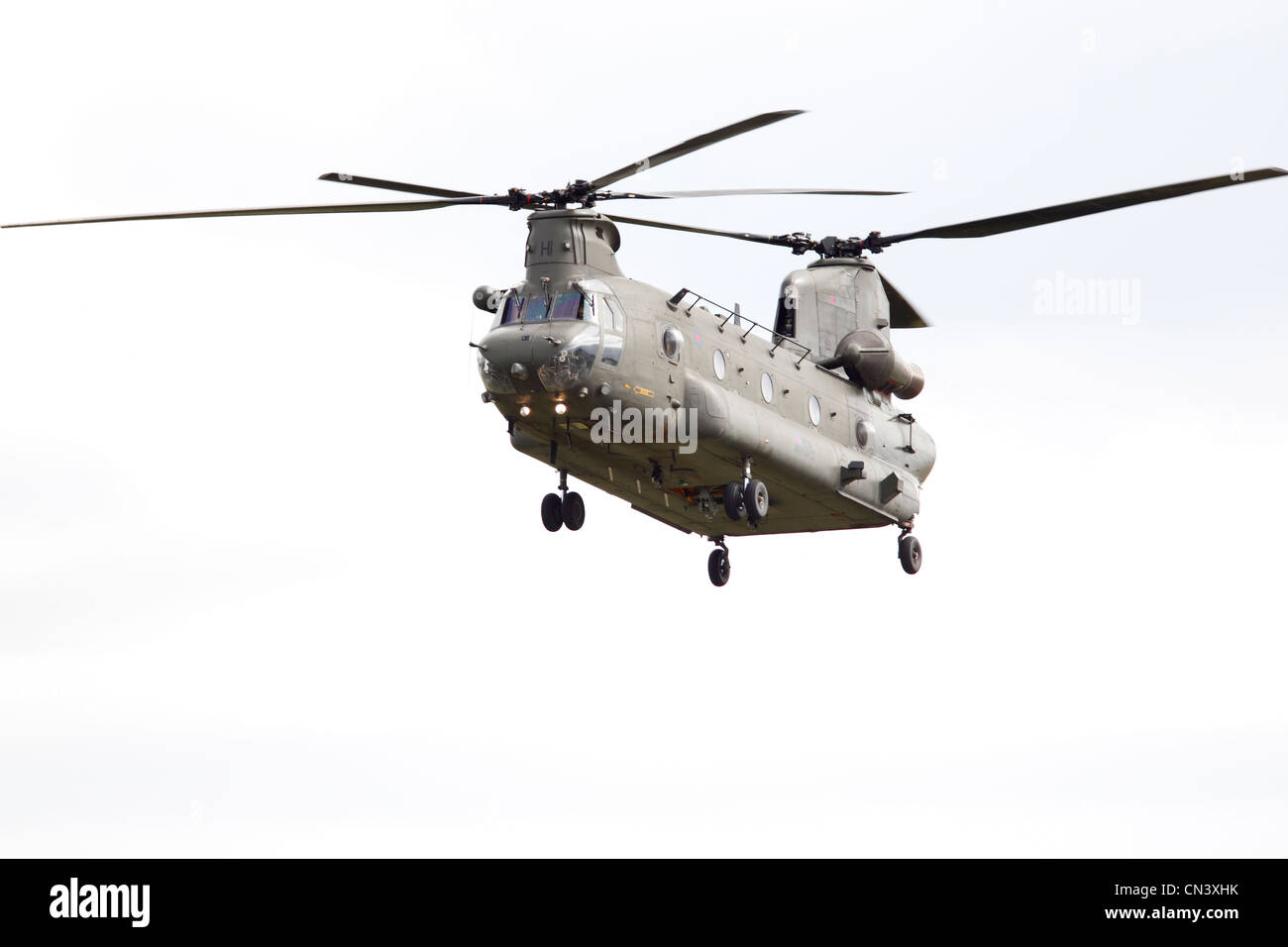 Raf chinook support helicopter hc2 hi-res stock photography and images ...