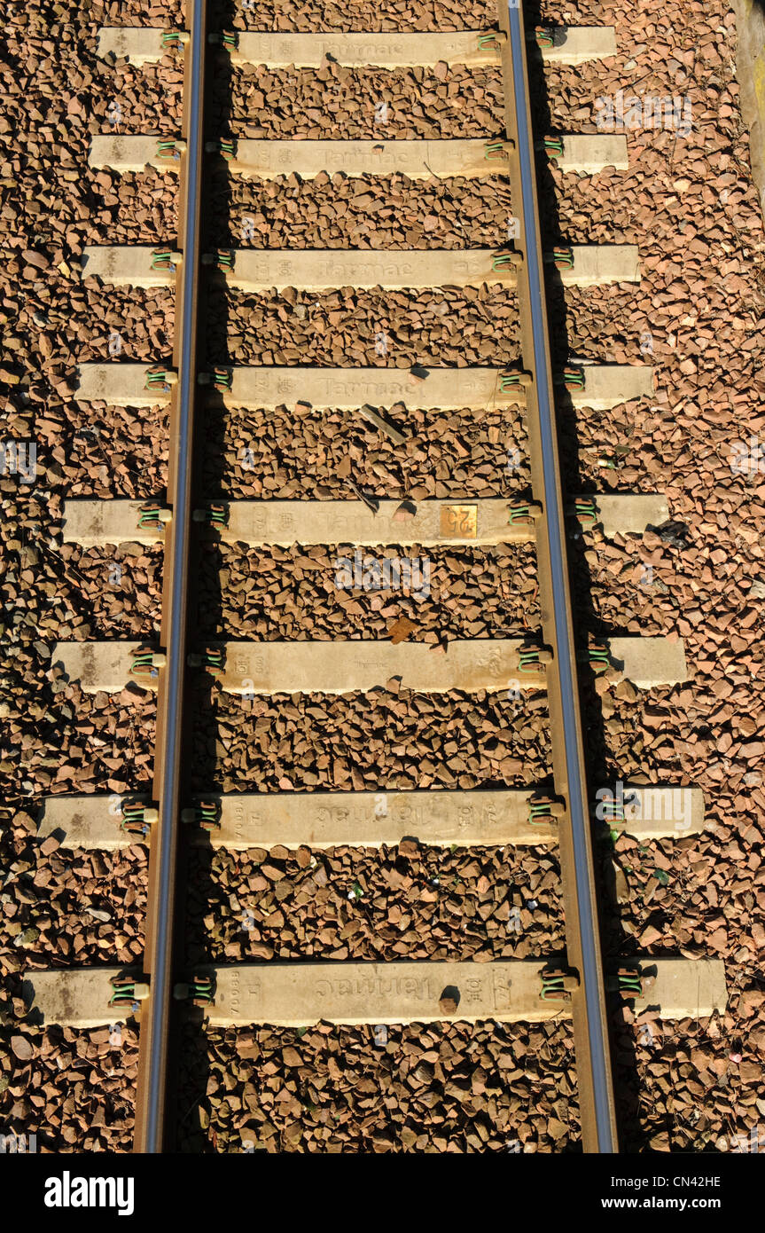 Suburban Railway Line Stock Photos & Suburban Railway Line Stock Images ...