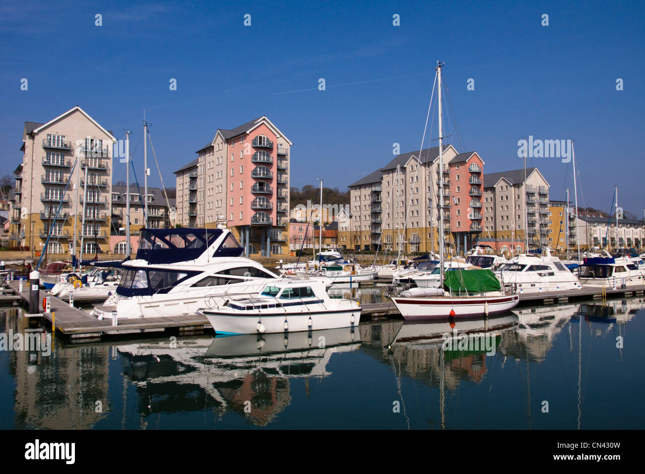 Portishead harbour hi-res stock photography and images - Alamy