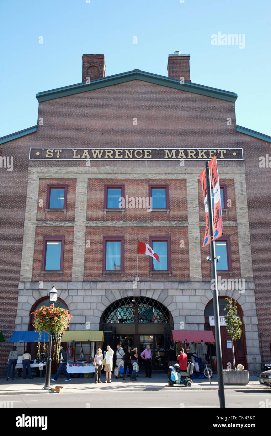 Toronto st lawrence market people hi-res stock photography and images ...