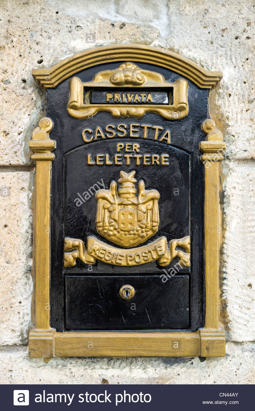 Old Italian Post Box High Resolution Stock Photography and Images - Alamy