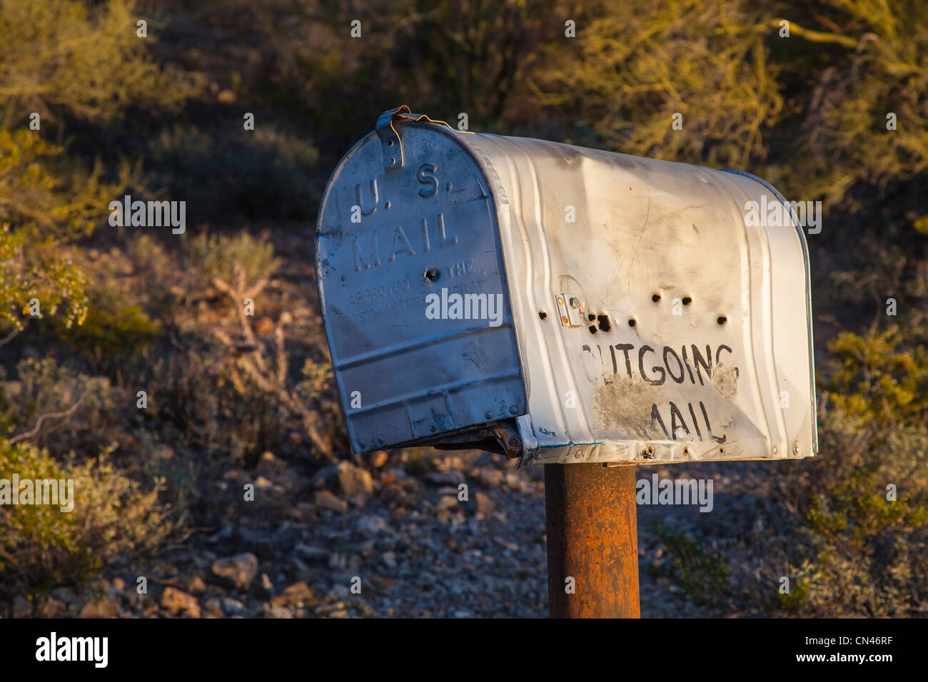 Shooting outside the box hi-res stock photography and images - Alamy