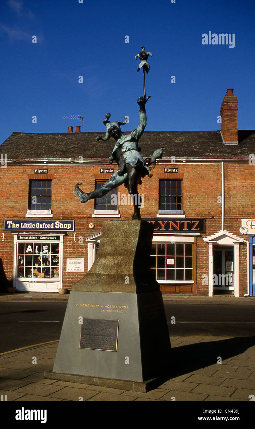 The fool statue hi-res stock photography and images - Alamy