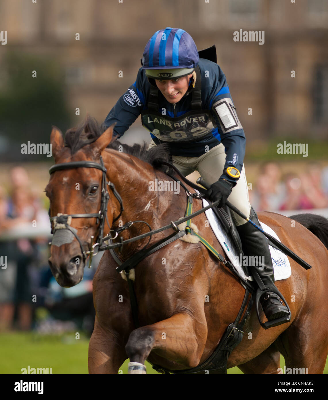 Zara Phillips and HIgh Kingdom - Cross country day at the Land Rover ...