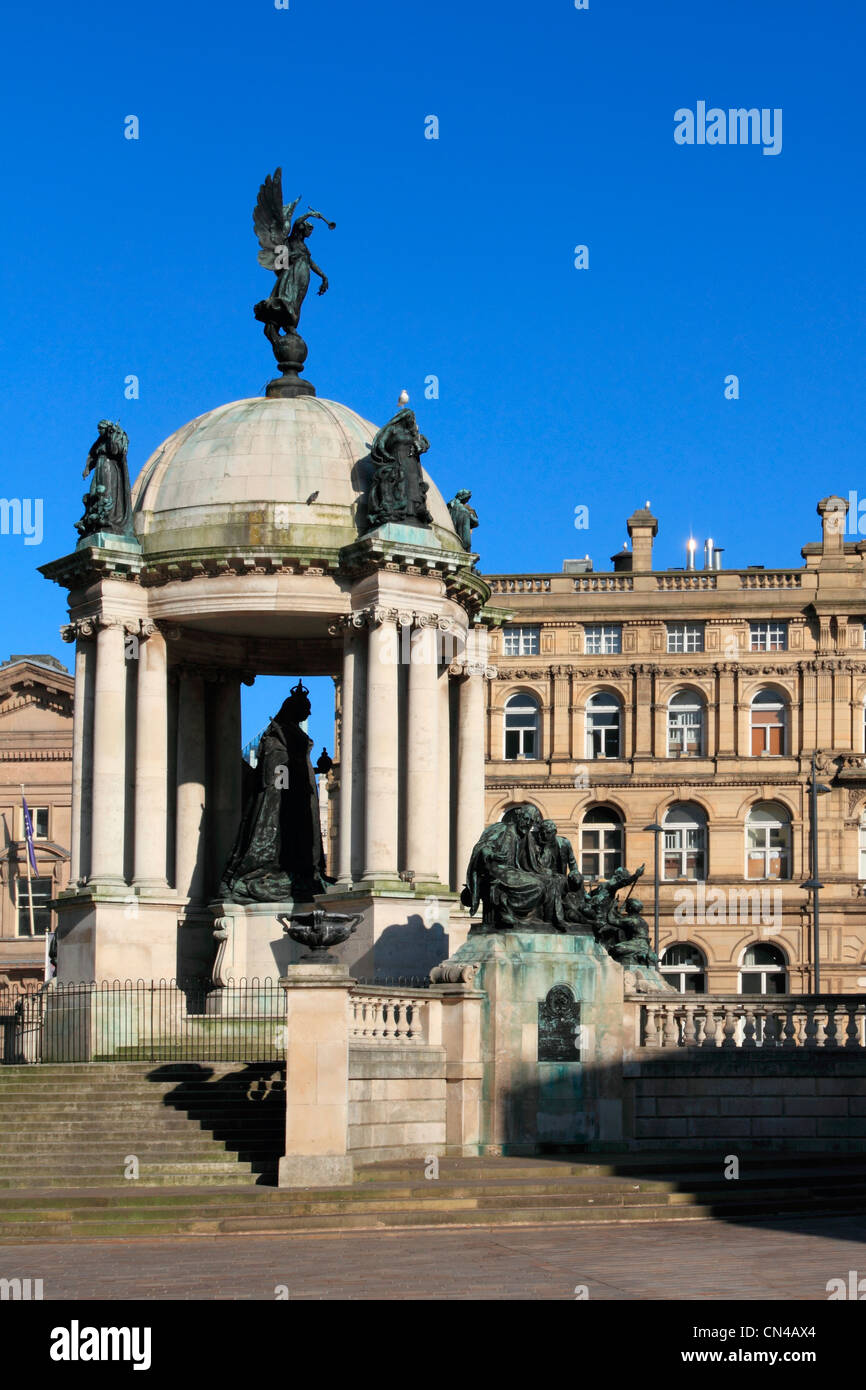 Victoria monument liverpool hi-res stock photography and images - Alamy