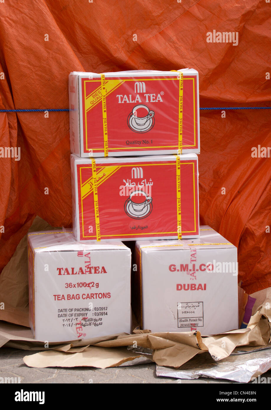 Ships loading with tea hi-res stock photography and images - Alamy