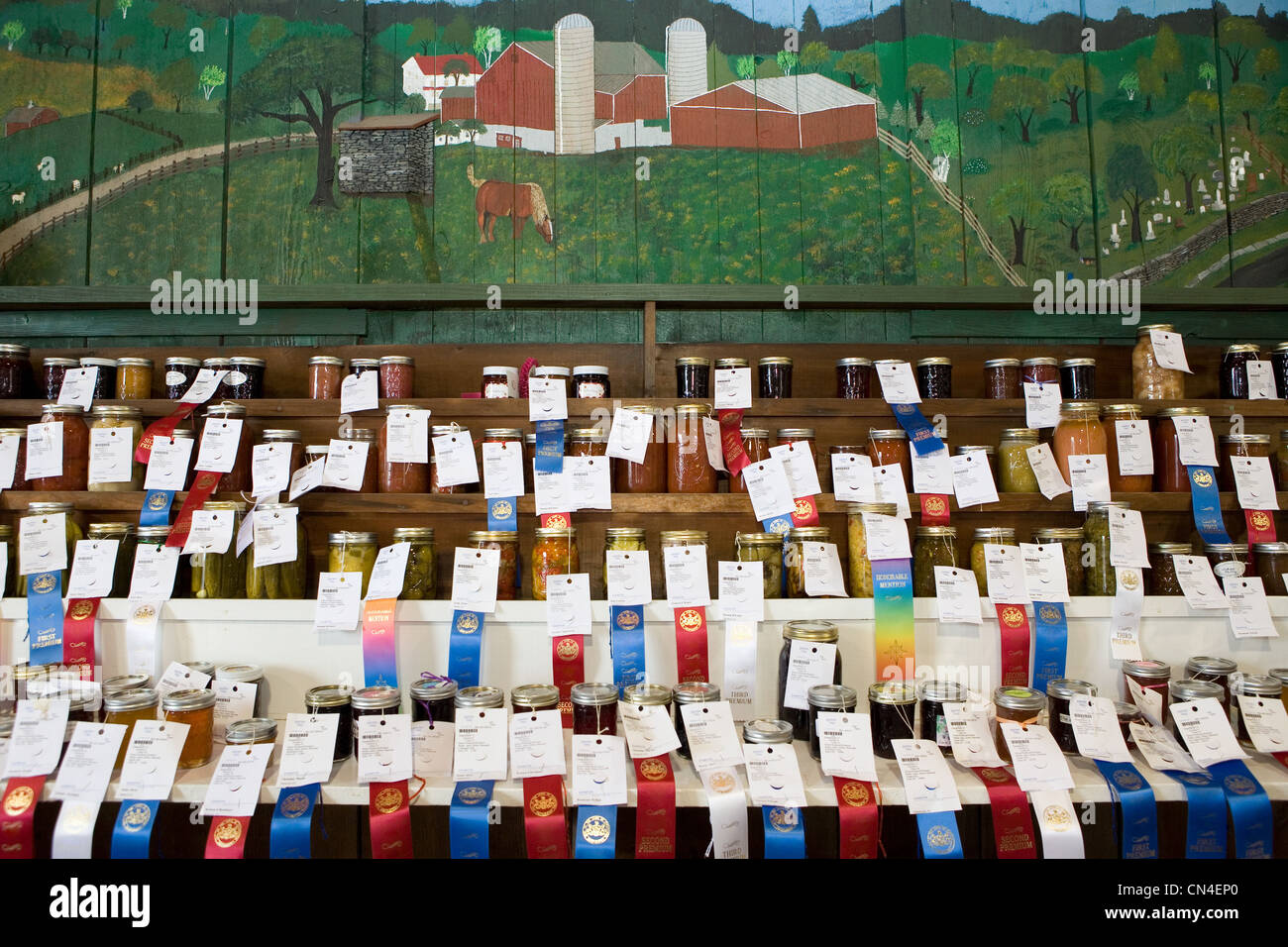 Prize display hi-res stock photography and images - Alamy