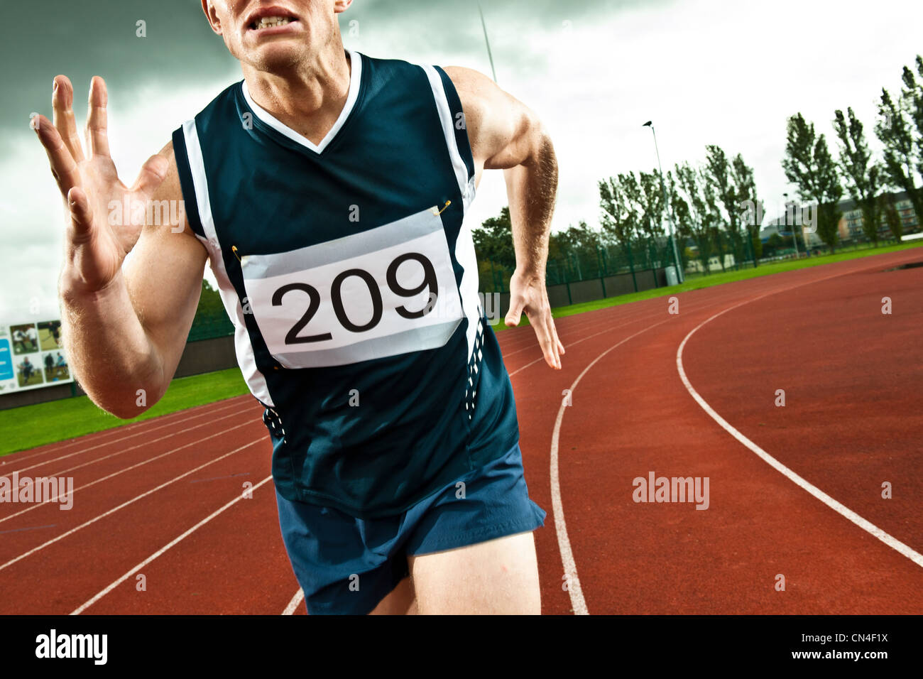 White sprinter hi-res stock photography and images - Alamy