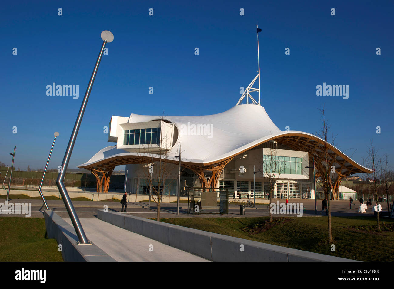 France, Moselle, Metz, Amphitheatre district, Centre Pompidou Metz, art ...