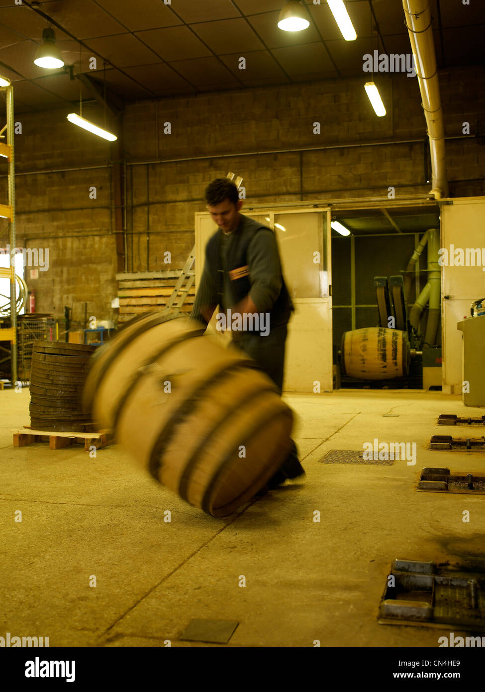 Working cooperage hi-res stock photography and images - Alamy