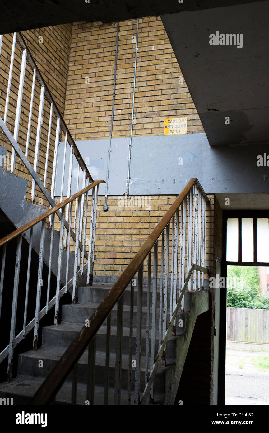 Stairs in block flats hi-res stock photography and images - Alamy