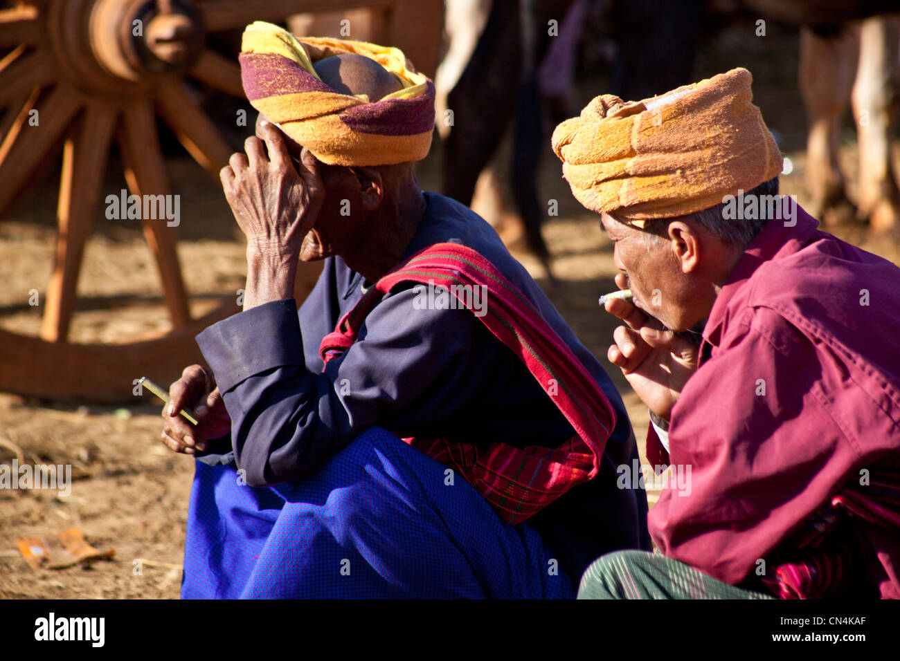 Tribal men in the market at Thaung Tho Kyaung, Inle Lake, Burma ...