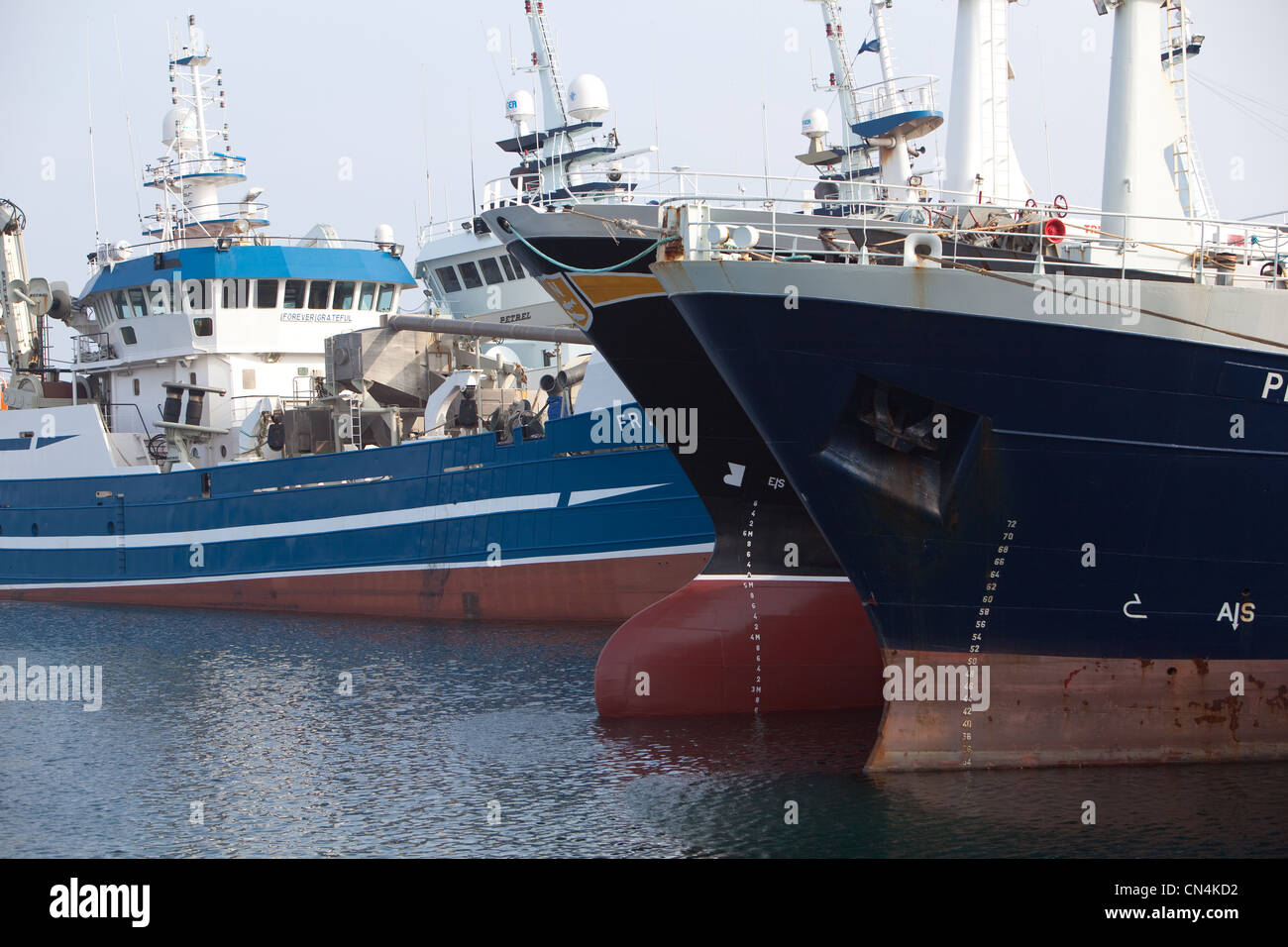 Deep sea trawlers alongside port hi-res stock photography and images ...