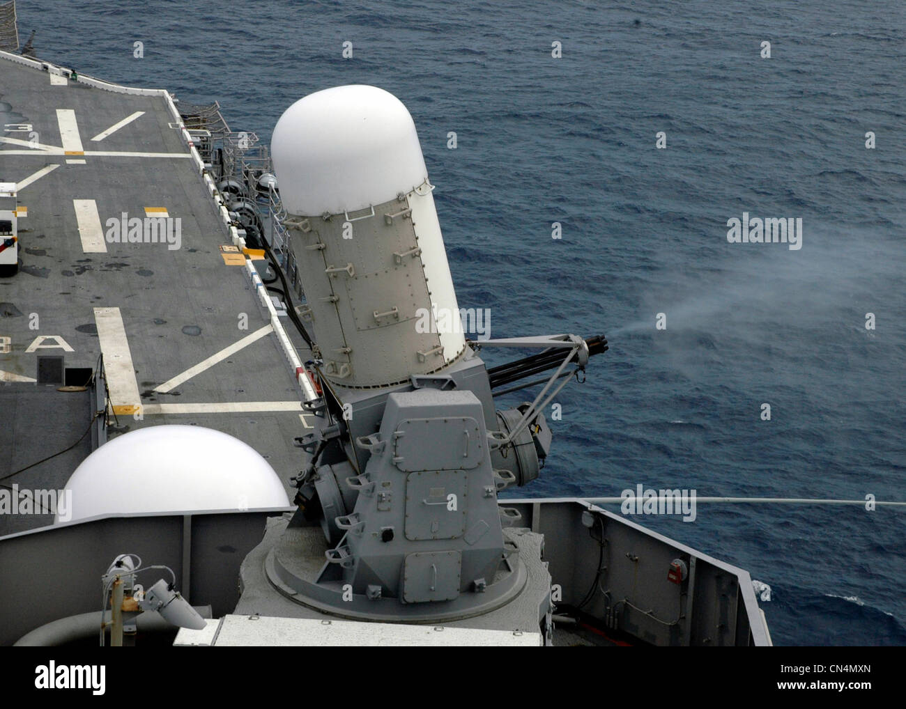 Uss saipan lha 2 close in weapons system ciws training hi-res stock ...