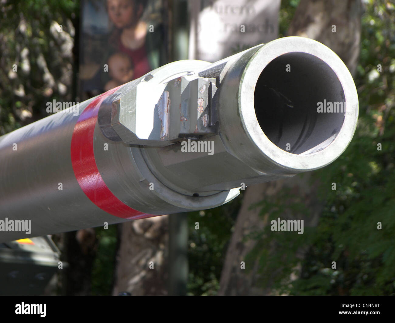 120 Mm Gun High Resolution Stock Photography and Images - Alamy
