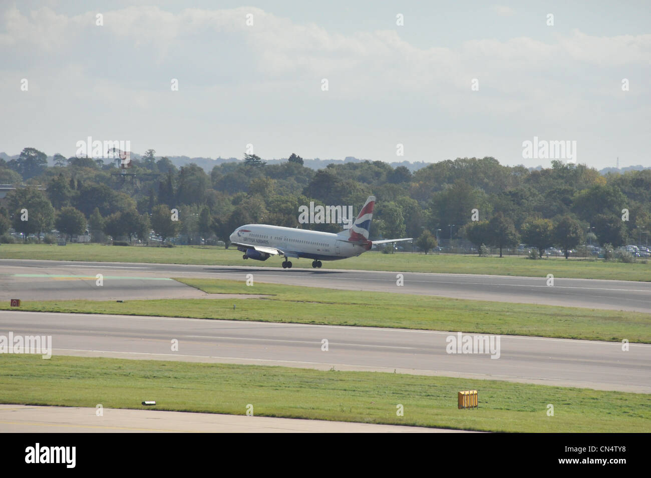 Gatwick Airport Runway Stock Photo - Alamy