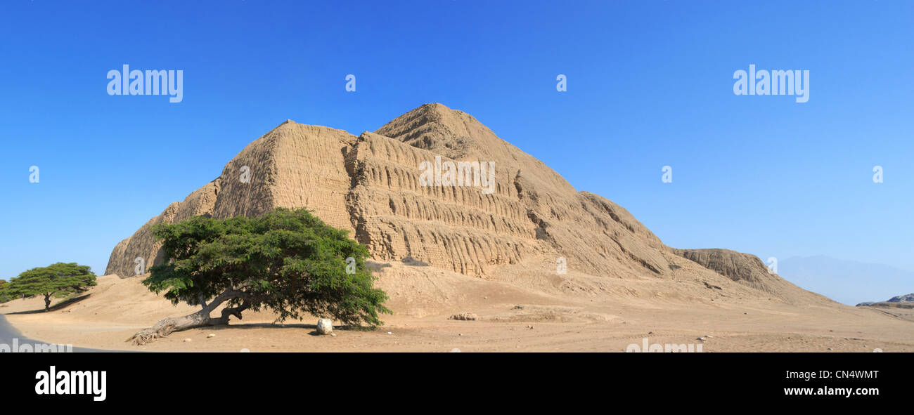 Peru, La Libertad province, north coast, Huaca del Sol, Moche ...