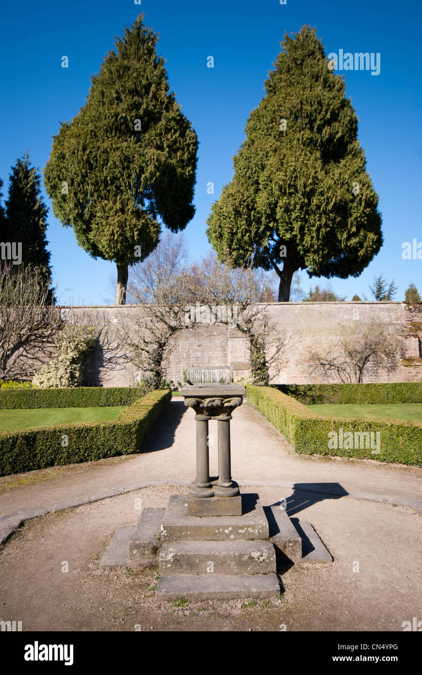 Ornamental feature hi-res stock photography and images - Alamy