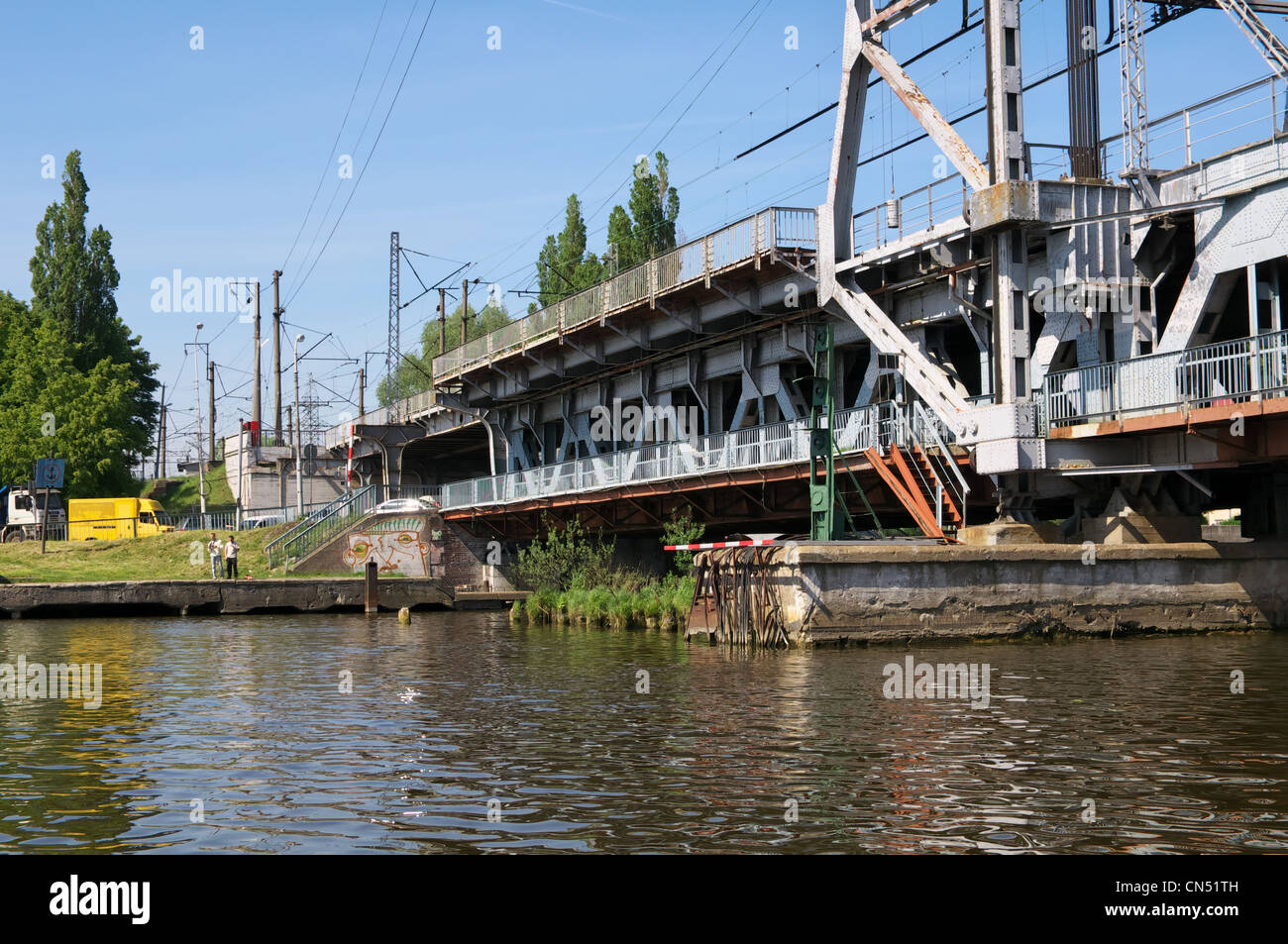 Double deck bridge hi-res stock photography and images - Alamy
