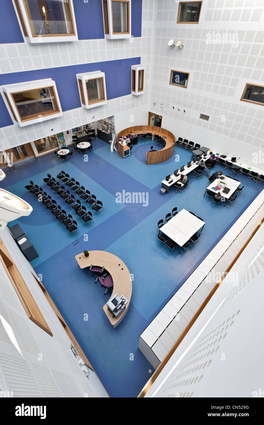 Study room at Suffolk One Sixth Form College in Ipswich Stock Photo - Alamy